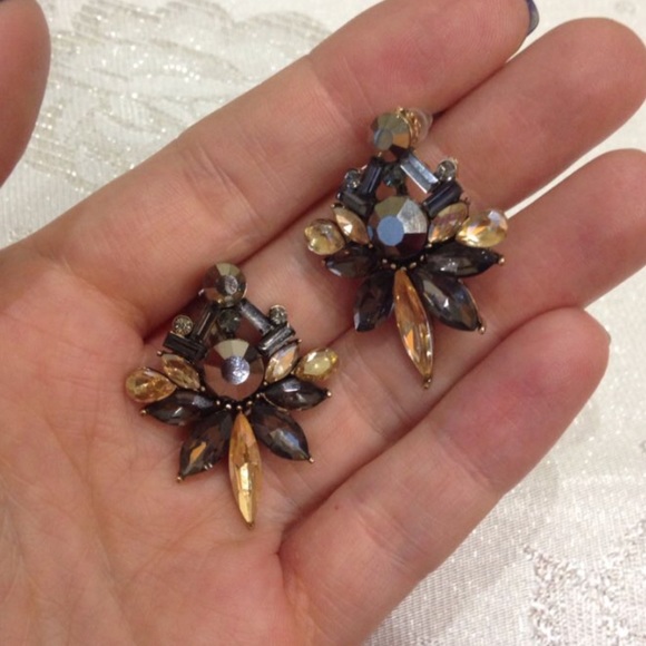 Royalty Jewels | Jewelry | Stylish Beige Crystal Royalty Jewels Drop ...